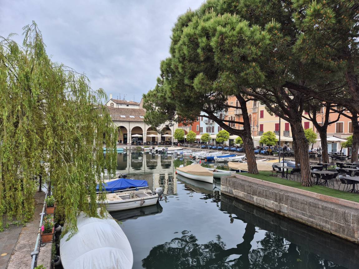 70 M² Apartamento ∙ 2 Habitaciones ∙ 4 Huéspedes - Sirmione