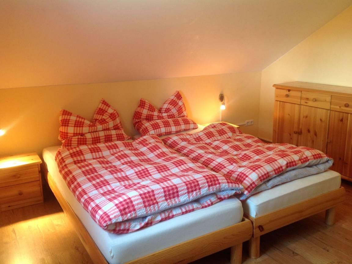 64 M² Ferienwohnung ∙ 2 Schlafzimmer ∙ 3 Gäste - Nationalpark Eifel