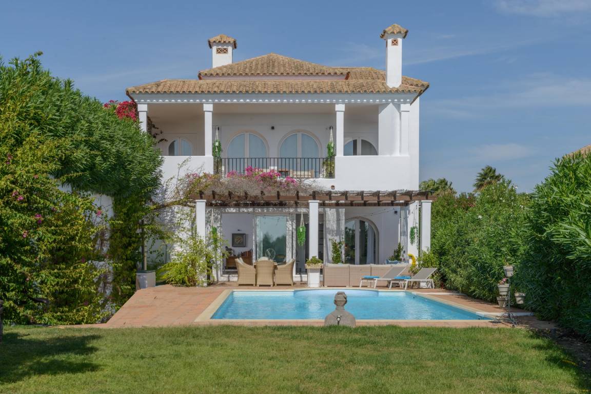400 M² Villa ∙ 4 Habitaciones ∙ 8 Huéspedes - Benalup-Casas Viejas
