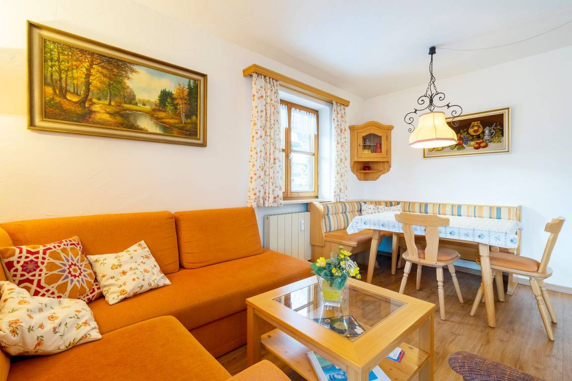 75 M² Ferienwohnung ∙ 2 Schlafzimmer ∙ 6 Gäste - Oberstdorf