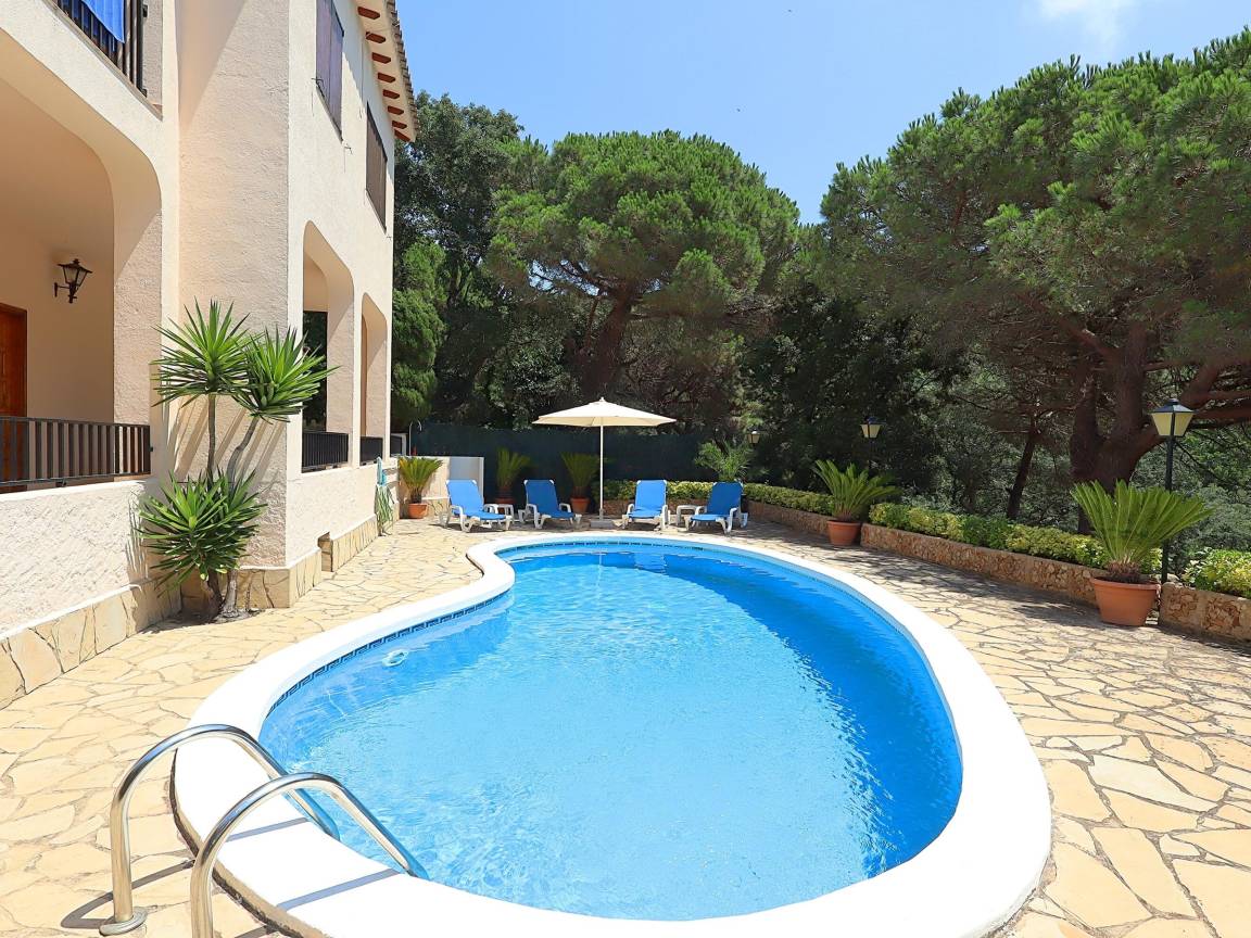 100 M² Villa ∙ 4 Chambres ∙ 6 Personnes - Tossa de Mar