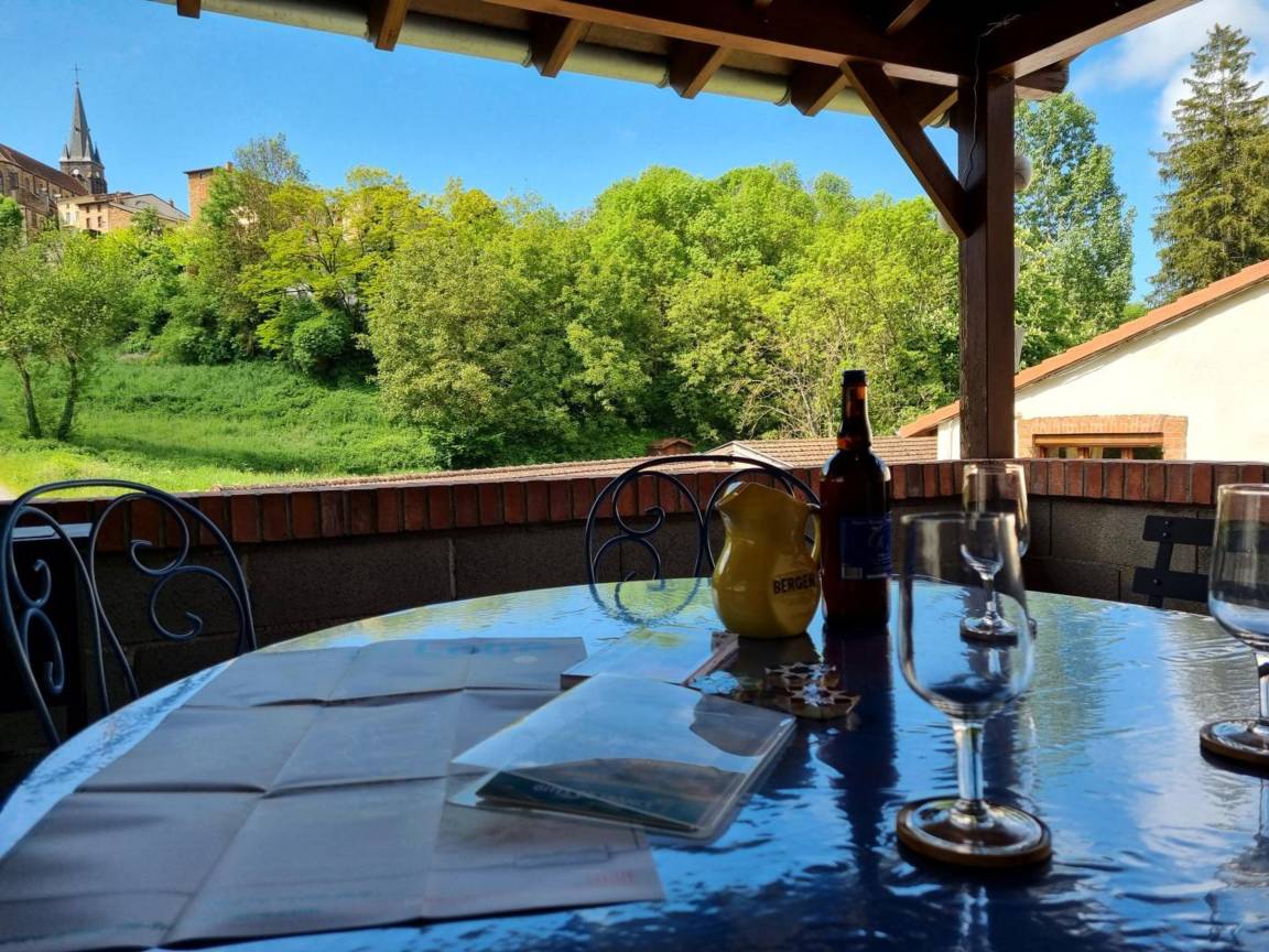 160 M² Cottage ∙ 3 Chambres ∙ 6 Personnes - Feurs