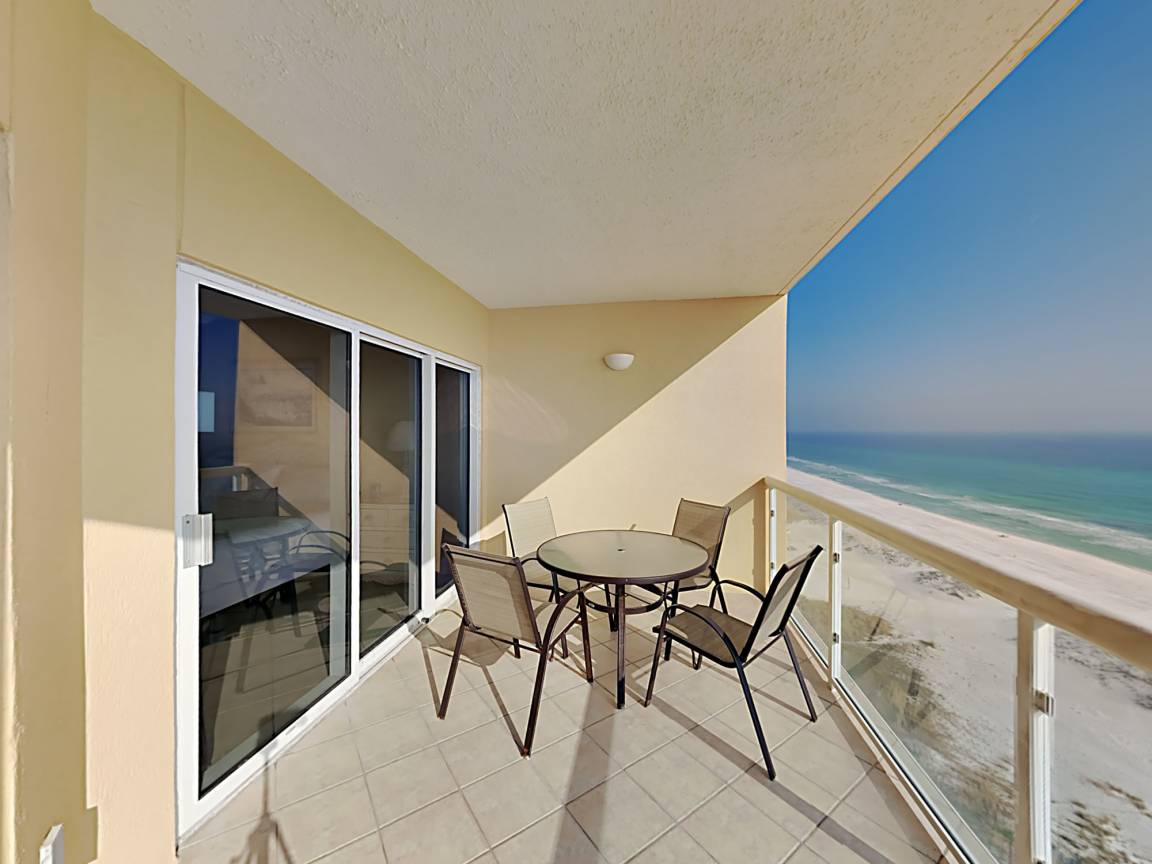 102 M² Condo ∙ 2 Bedrooms ∙ 6 Guests - Pensacola Beach, FL
