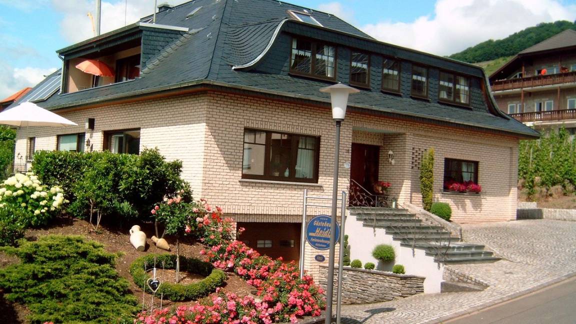 45 M² Ferienwohnung ∙ 1 Schlafzimmer ∙ 2 Gäste - Bad Bertrich