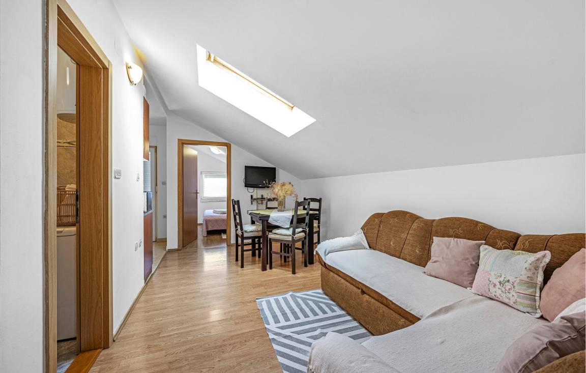 60 M² Apartamento ∙ 2 Habitaciones ∙ 5 Huéspedes - Šibenik