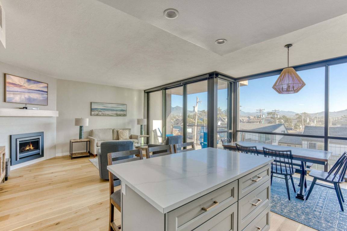 130 M² Apartment ∙ 2 Bedrooms ∙ 6 Guests - Seaside, OR