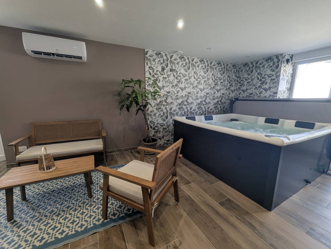 82 M² Gîte ∙ 1 Chambre ∙ 4 Personnes - Haute-Marne