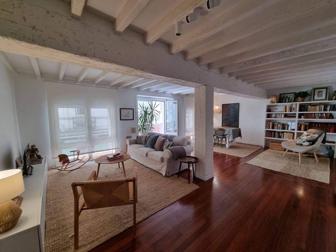 131 M² Apartamento ∙ 2 Habitaciones ∙ 4 Huéspedes - Cantabria