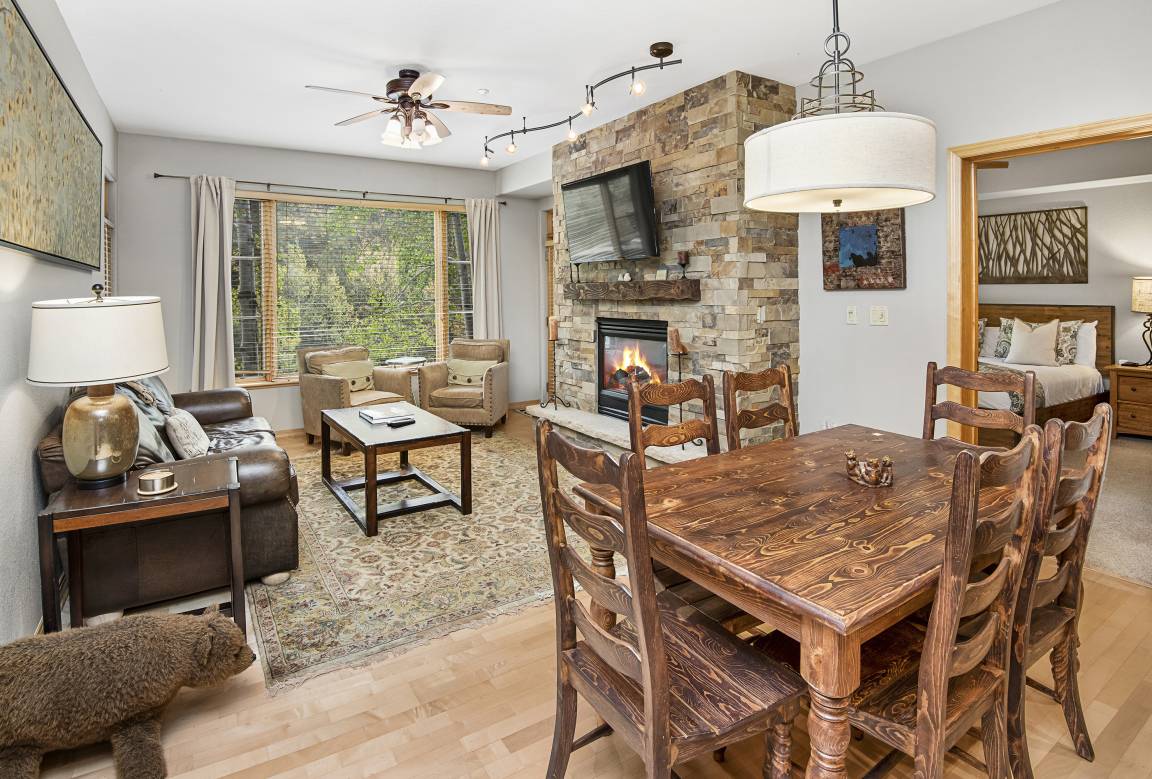 101 M² Condo ∙ 2 Bedrooms ∙ 8 Guests - Edwards, CO