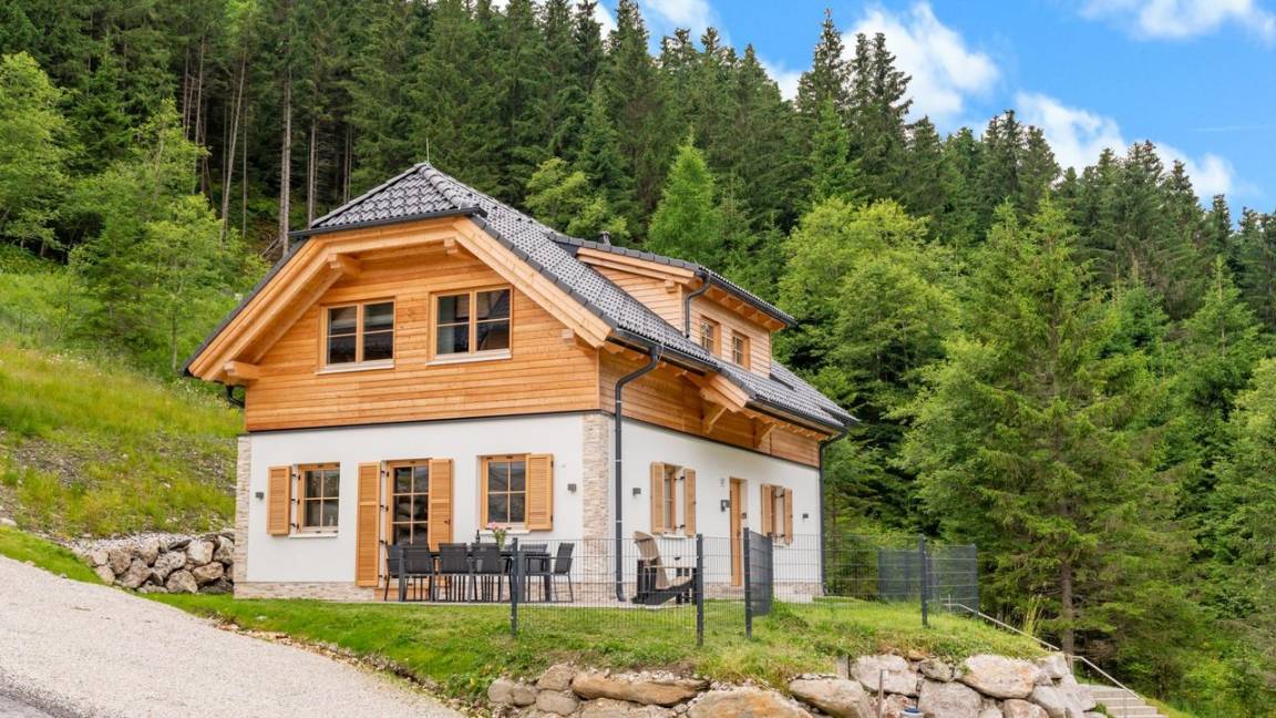 130 M² Ferienhaus ∙ 4 Schlafzimmer ∙ 8 Gäste - Donnersbachwald