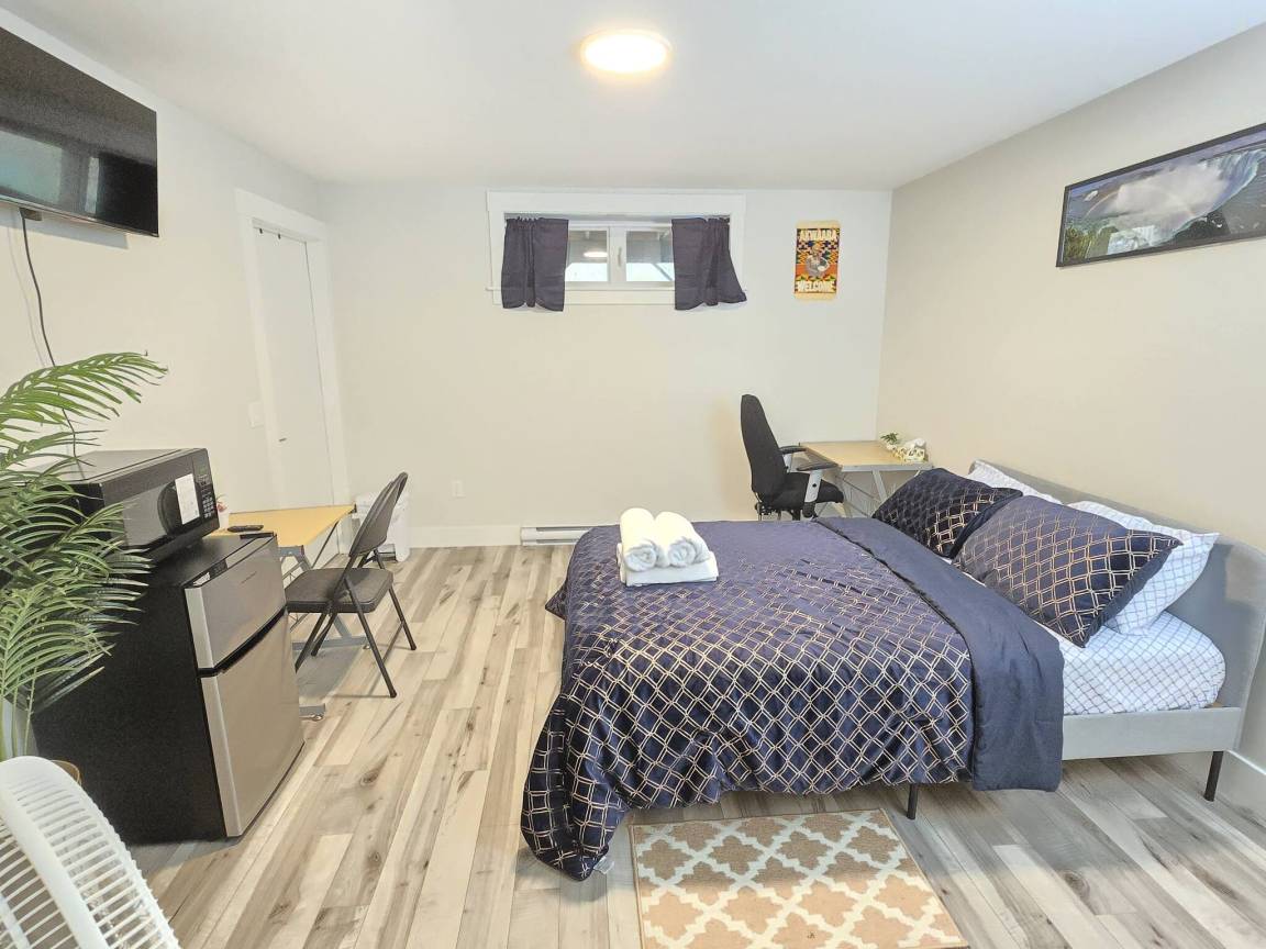 150 M² Private Room ∙ 1 Bedroom ∙ 2 Guests - Bedford