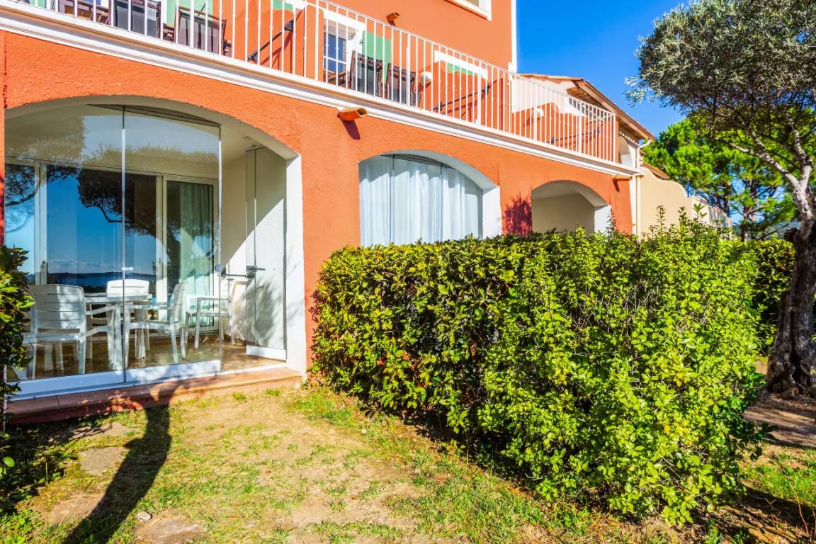 30 M² Apartament ∙ 1 Sypialnia ∙ 5 Gości - Grimaud