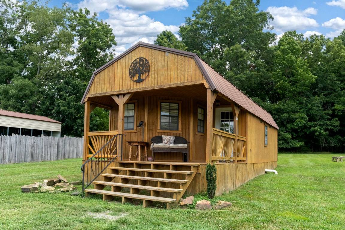 House ∙ 1 Bedroom ∙ 4 Guests - Marion, IL
