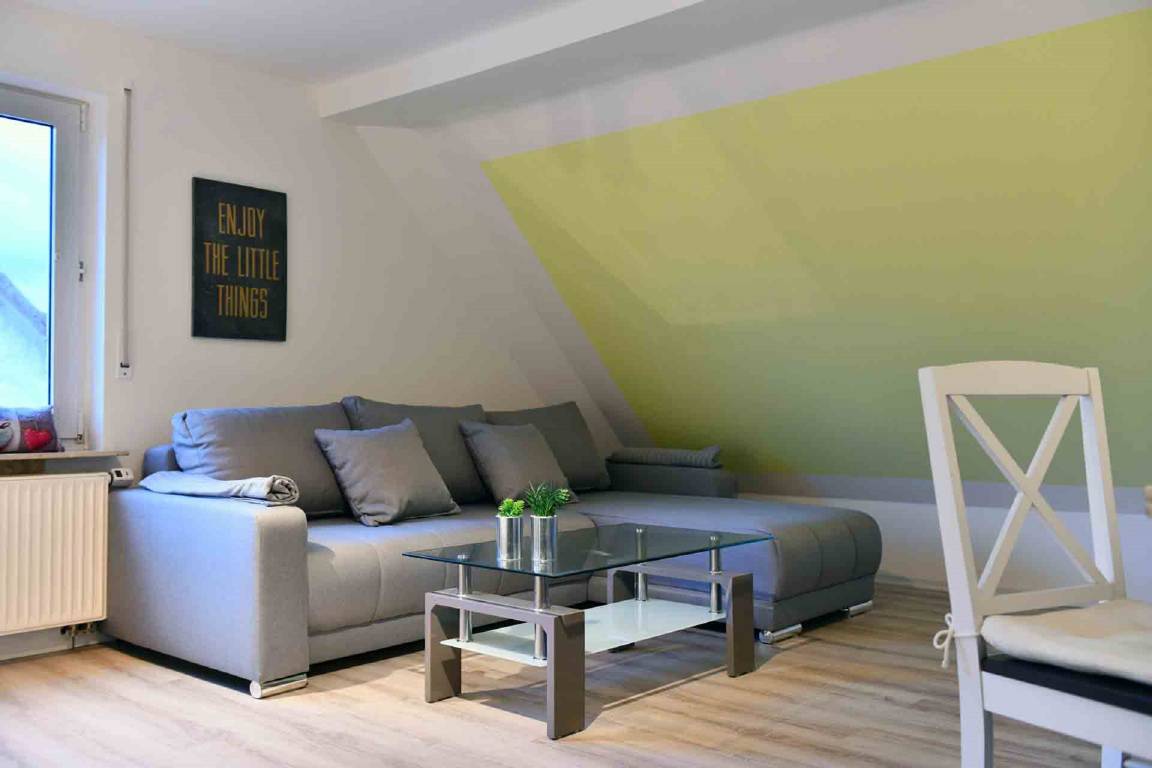 Ferienwohnung ∙ 1 Schlafzimmer ∙ 3 Gäste - Bad Neustadt an der Saale