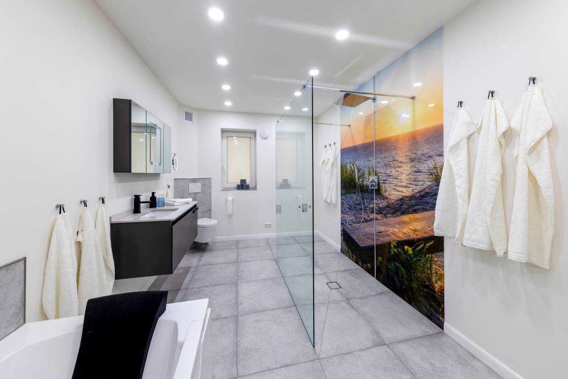 130 M² Ferienwohnung ∙ 4 Schlafzimmer ∙ 10 Gäste - Bredstedt