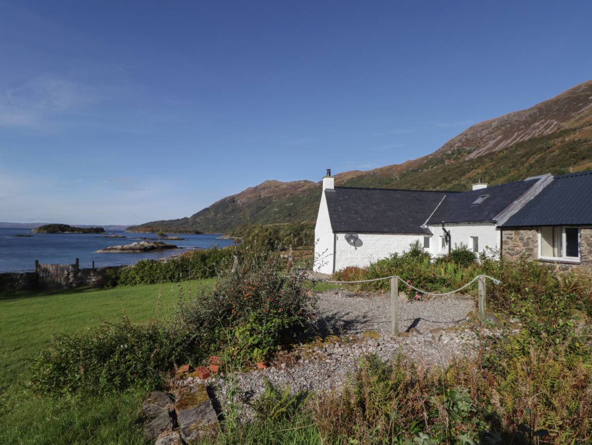 Cottage ∙ 2 Bedrooms ∙ 4 Guests - Skye