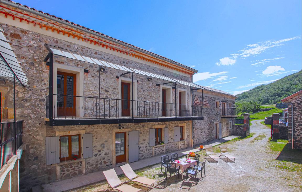 125 M² Longère ∙ 3 Chambres ∙ 8 Personnes - Ardèche