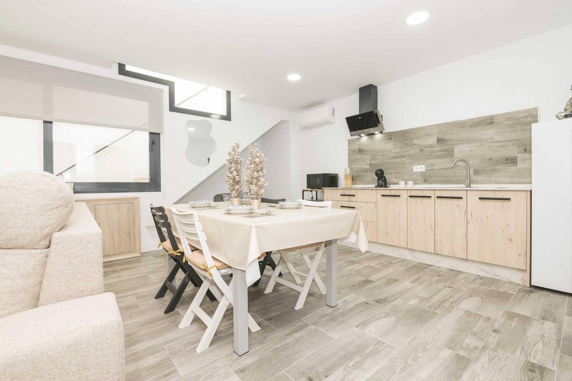 57 M² Appartamento Vacanza ∙ 1 Camera Da Letto ∙ 4 Ospiti - Rota