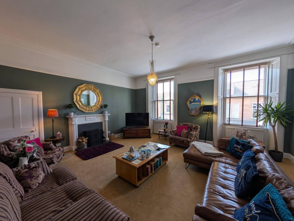 Cottage ∙ 5 Bedrooms ∙ 10 Guests - Melrose