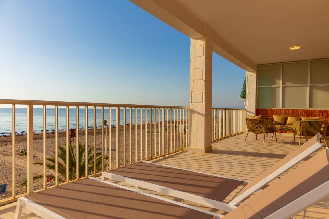 189 M² Apartamento ∙ 4 Habitaciones ∙ 8 Huéspedes - Cullera
