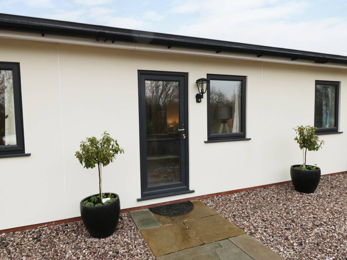 Cottage ∙ 2 Bedrooms ∙ 4 Guests - Blackpool