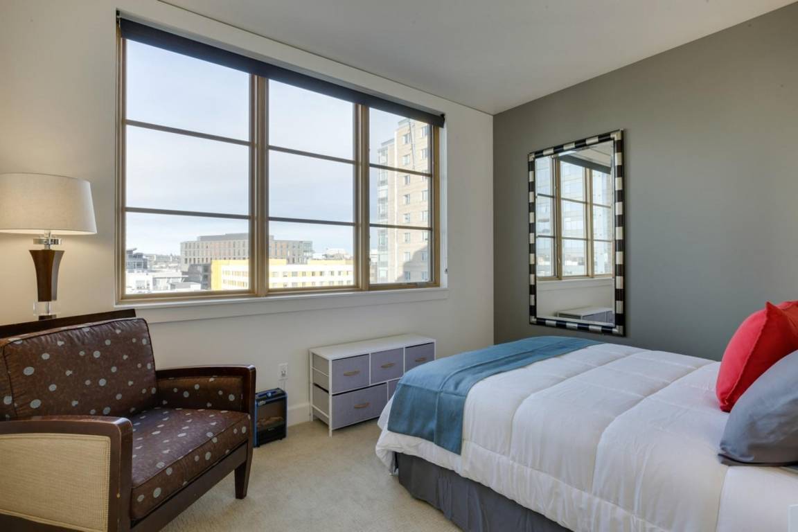 79 M² Apartment ∙ 1 Bedroom ∙ 4 Guests - Beaverton, OR