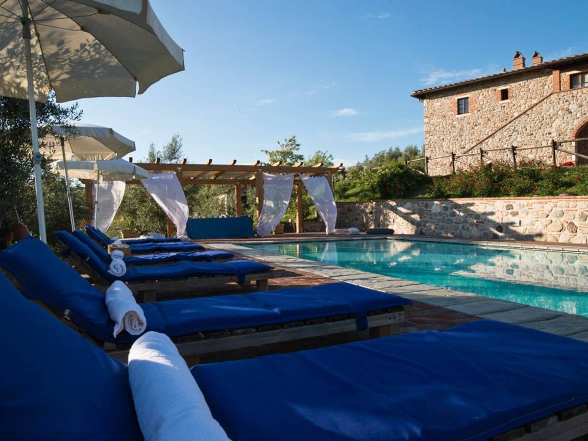 100 M² Apartment ∙ 2 Bedrooms ∙ 6 Guests - Volterra