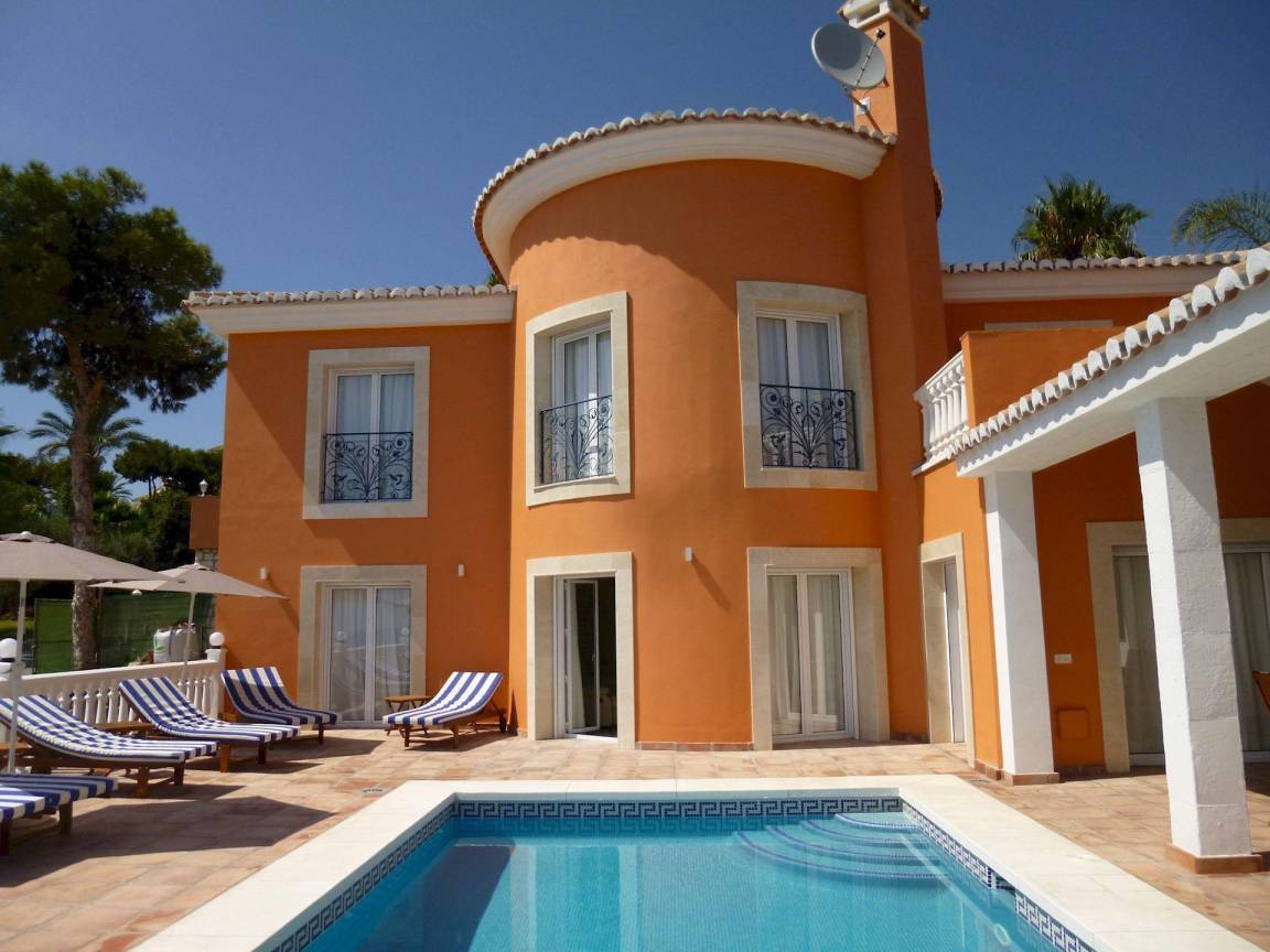 400 M² Casa ∙ 5 Habitaciones ∙ 10 Huéspedes - Calahonda