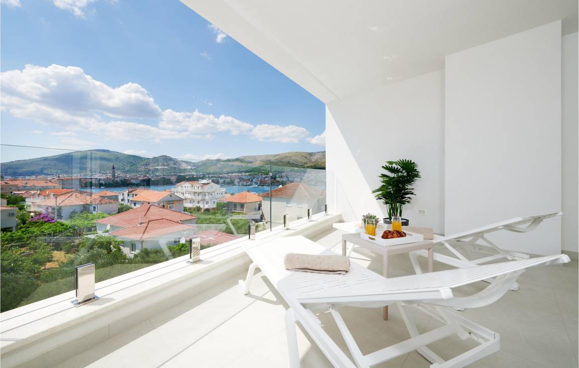 400 M² Huis ∙ 5 Slaapkamers ∙ 10 Gasten - Trogir