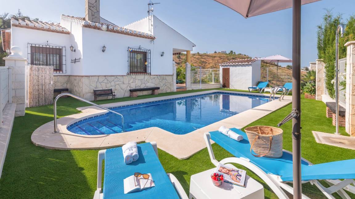 130 M² Huis ∙ 4 Slaapkamers ∙ 8 Gasten - Canillas de Aceituno