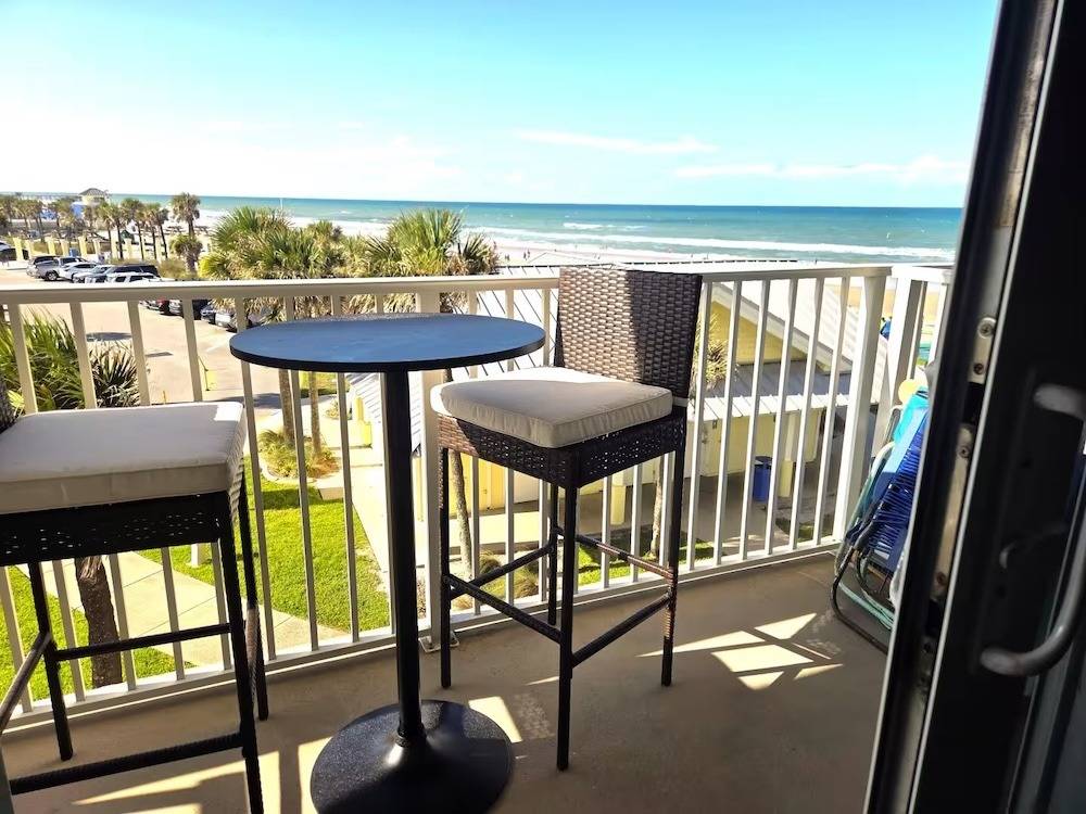 House ∙ 4 Guests - Daytona Beach, FL