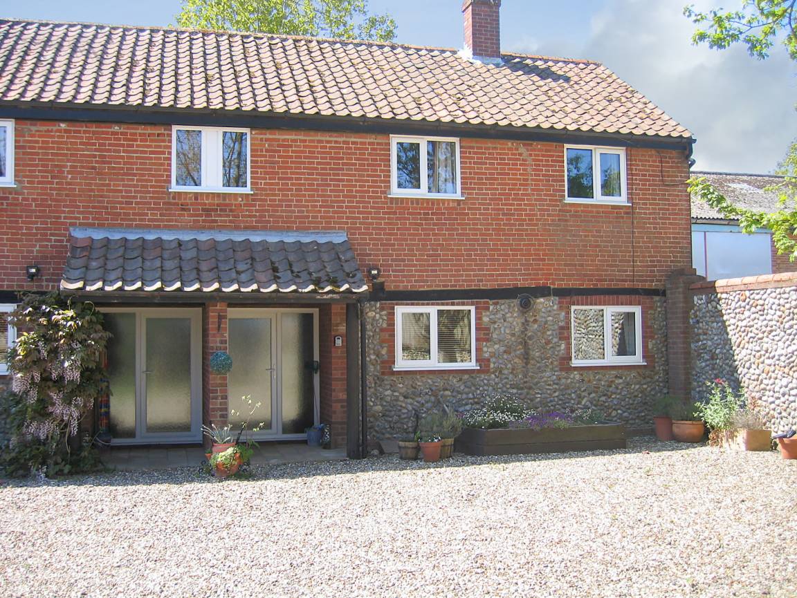 Cottage ∙ 3 Bedrooms ∙ 4 Guests - Mundesley