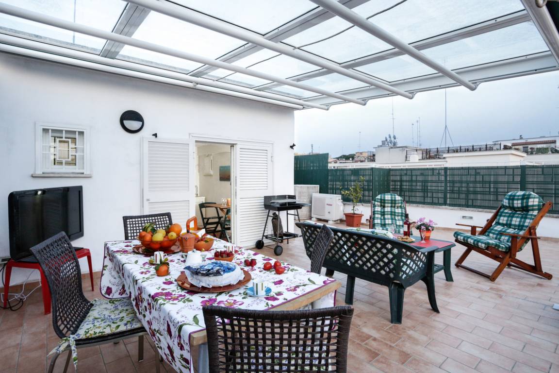 105 M² Apartment ∙ 2 Bedrooms ∙ 7 Guests - Rome