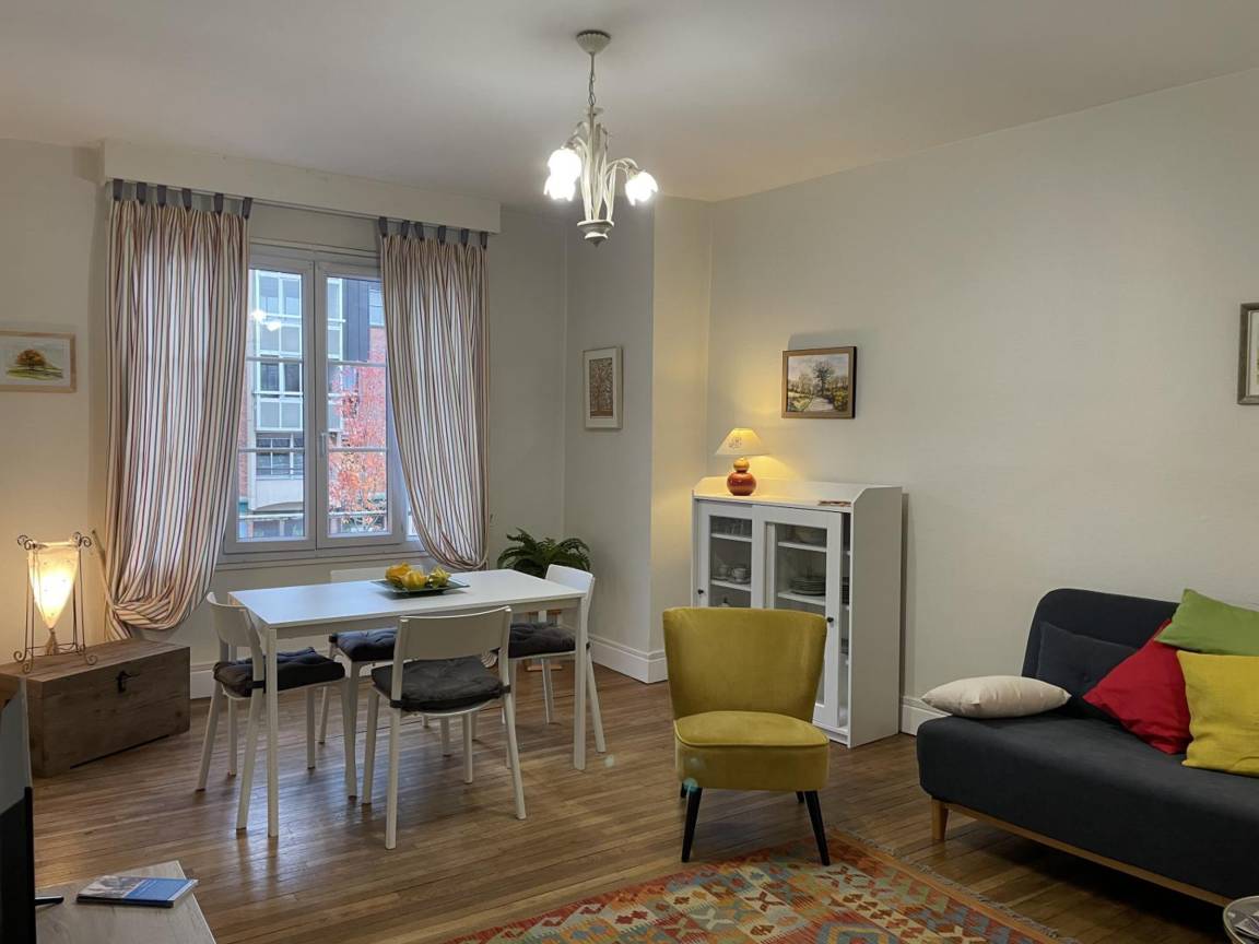 66 M² Appartement ∙ 1 Chambre ∙ 2 Personnes - Moulins