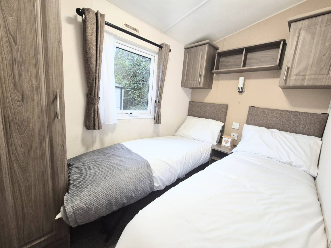 Holiday Park ∙ 3 Bedrooms ∙ 8 Guests - Mawgan Porth