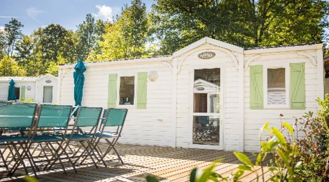 32 M² Camping ∙ 2 Chambres ∙ 4 Personnes - Auvergne