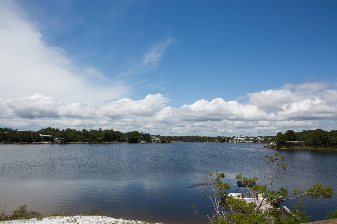 147 M² House ∙ 4 Bedrooms ∙ 15 Guests - Seaside, FL