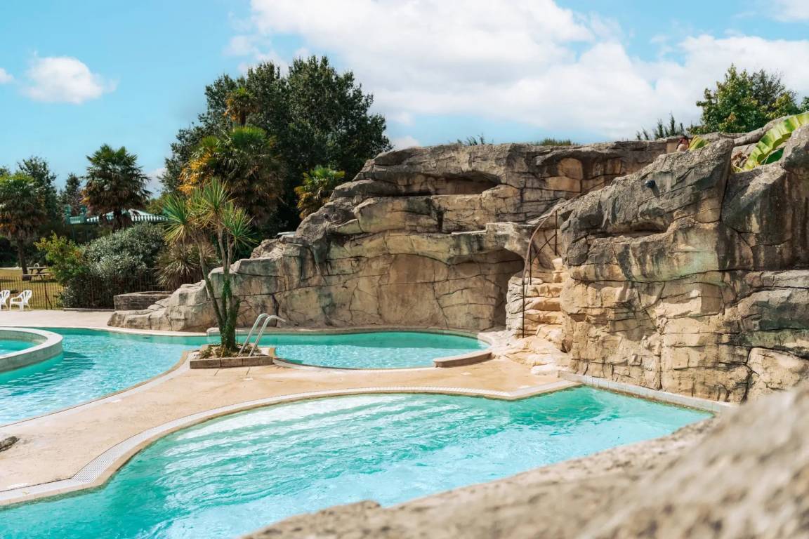 60 M² Camping ∙ 4 Chambres ∙ 8 Personnes - Pont-l'Abbé