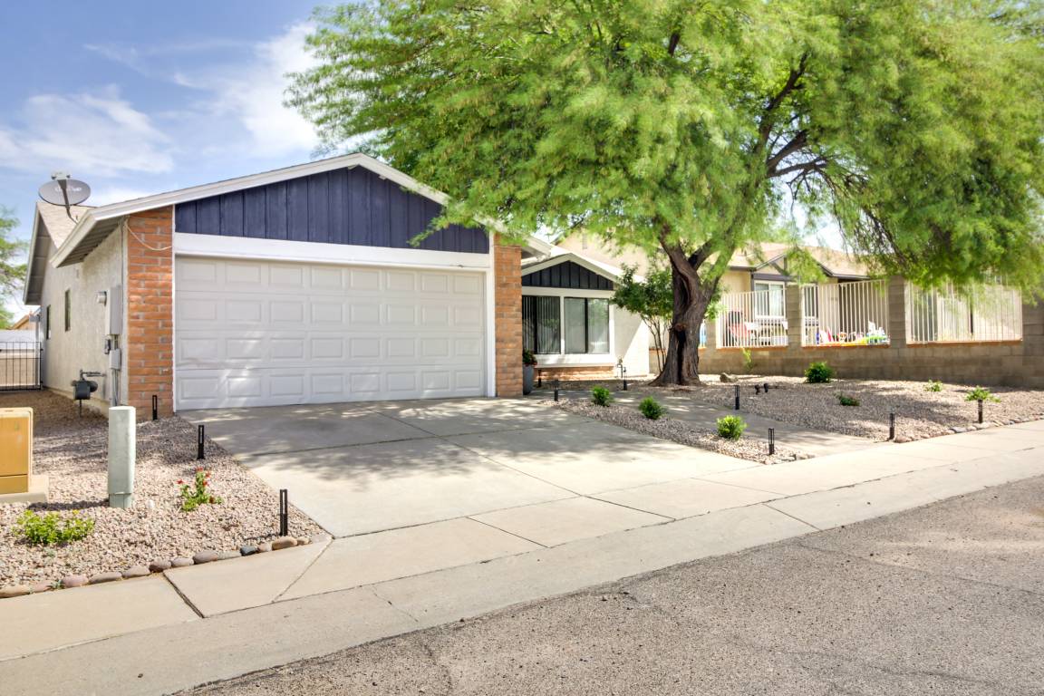 148 M² House ∙ 3 Bedrooms ∙ 7 Guests - Marana, AZ