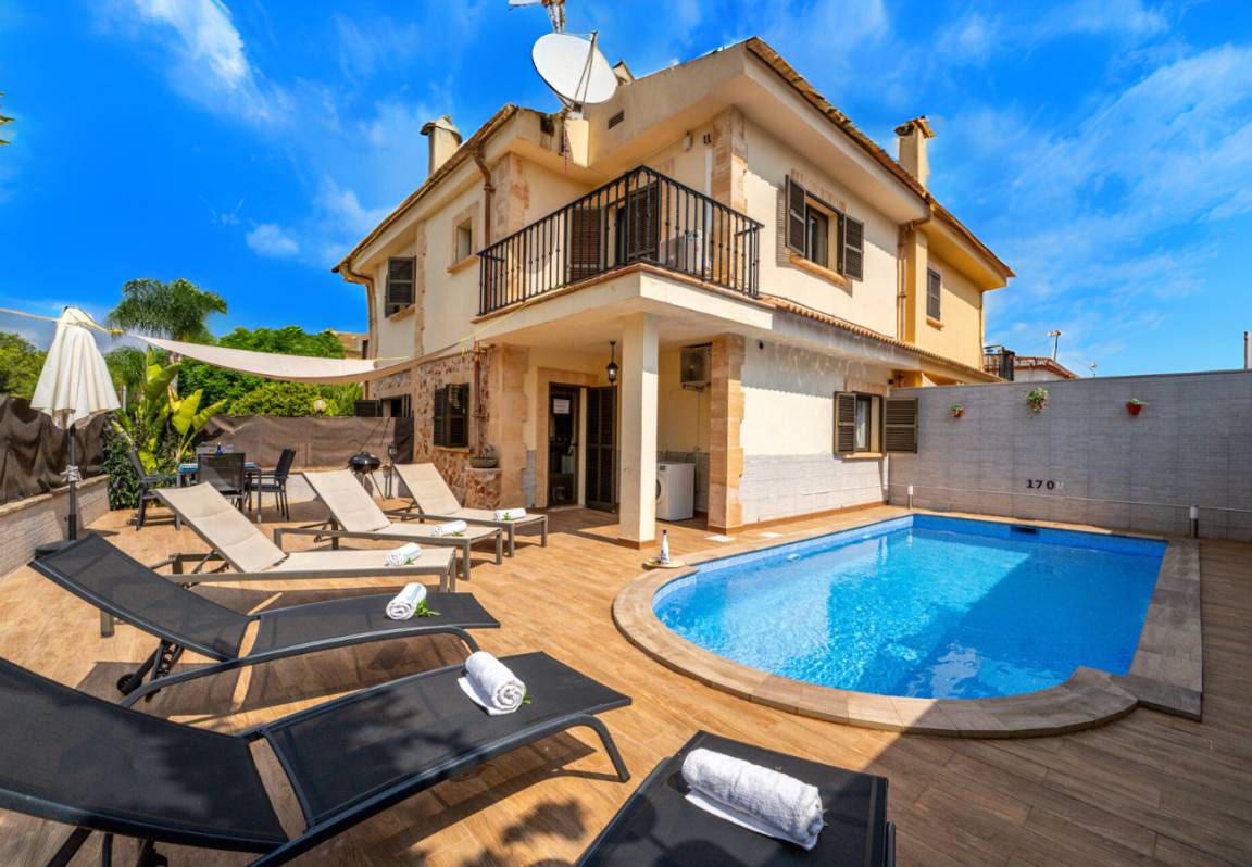 190 M² House ∙ 3 Bedrooms ∙ 6 Guests - Can Picafort