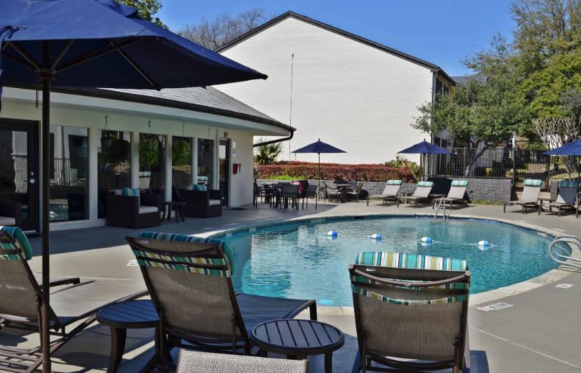 70 M² Apartamento ∙ 2 Habitaciones ∙ 4 Huéspedes - Dallas, GA