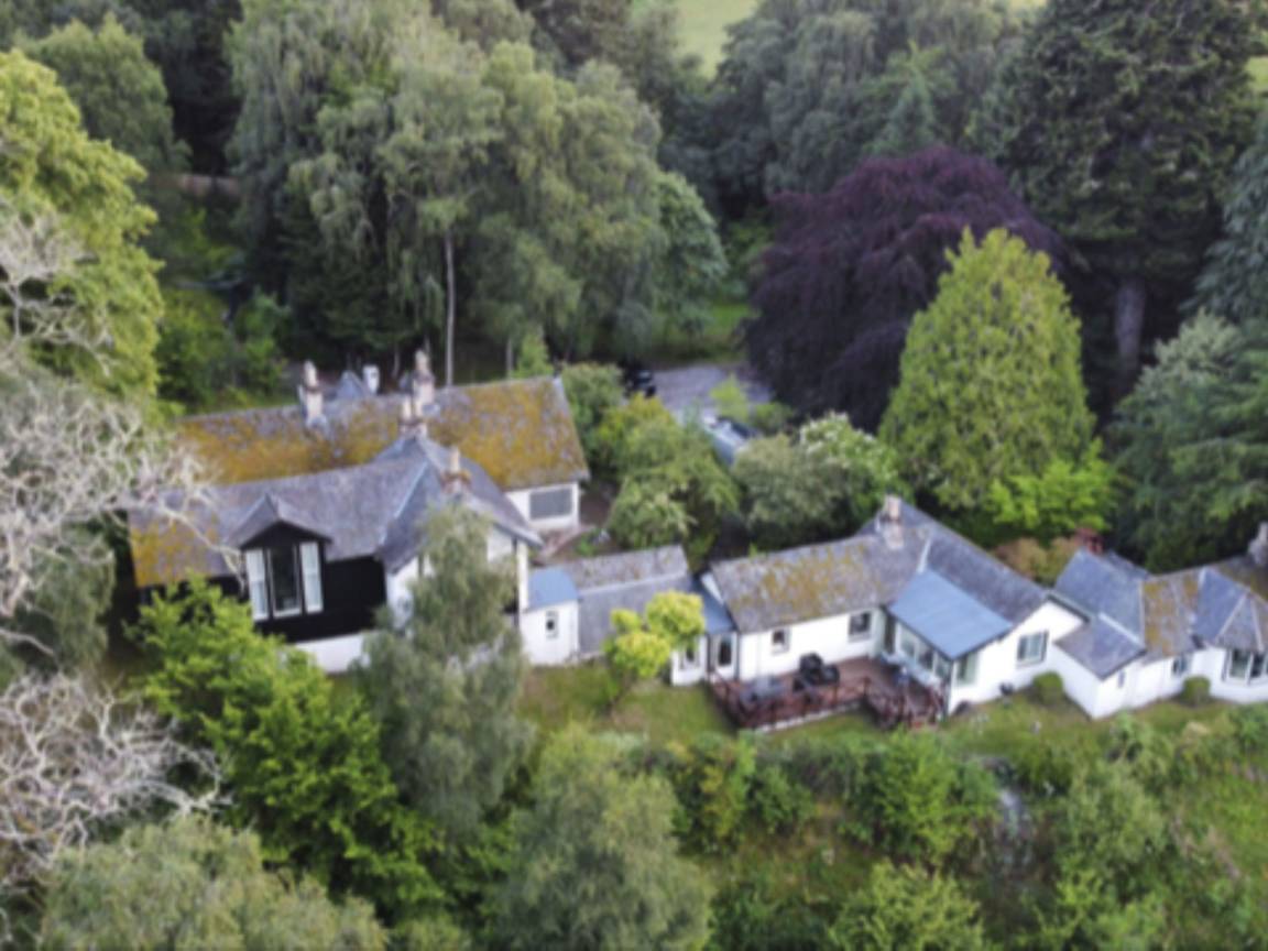 House ∙ 1 Bedroom ∙ 10 Guests - Loch Ness