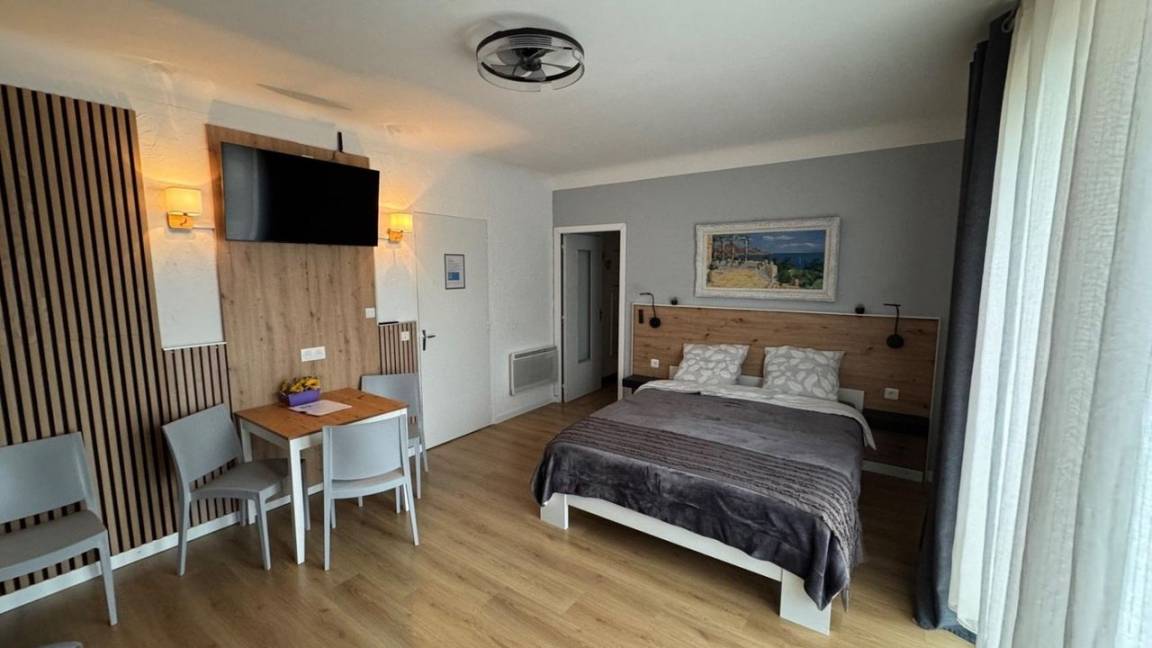 25 M² Hotel ∙ 4 Guests - Castellane