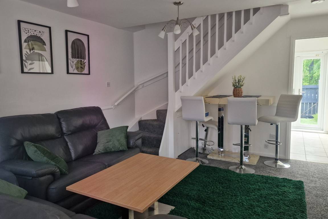 55 M² House ∙ 2 Bedrooms ∙ 4 Guests - Newcastle upon Tyne