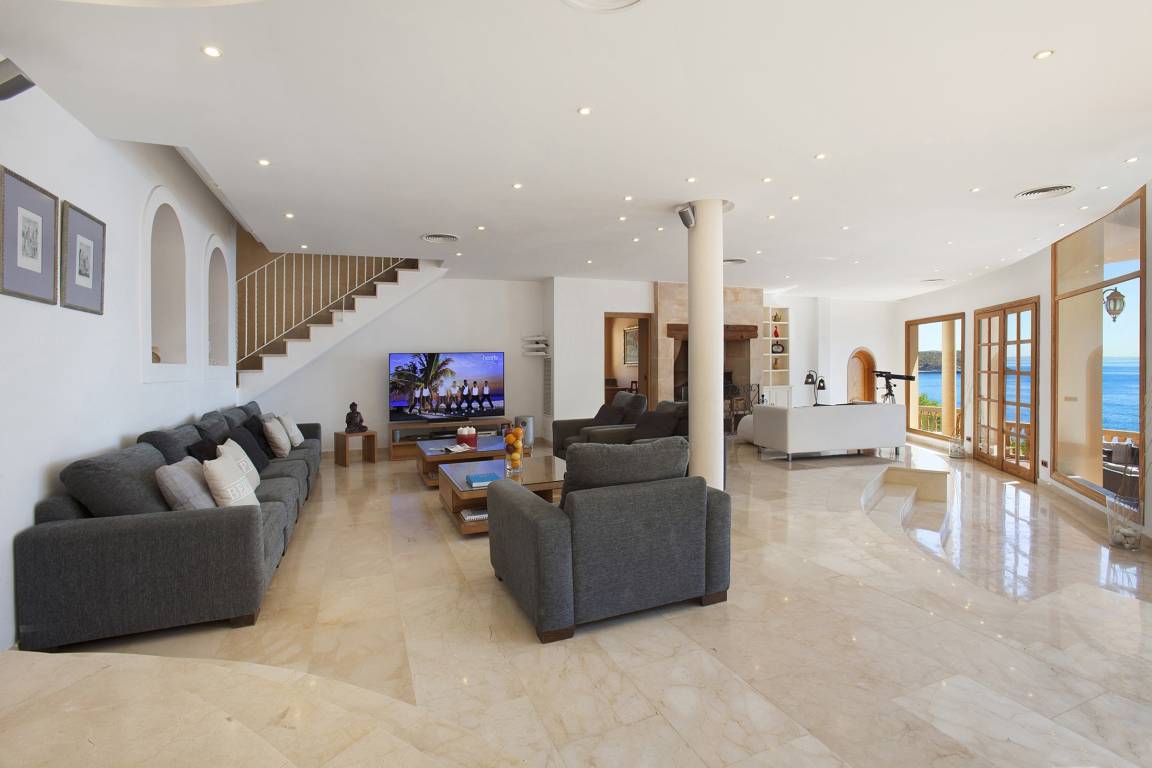 200 M² Villa ∙ 5 Bedrooms ∙ 10 Guests - Palma Nova