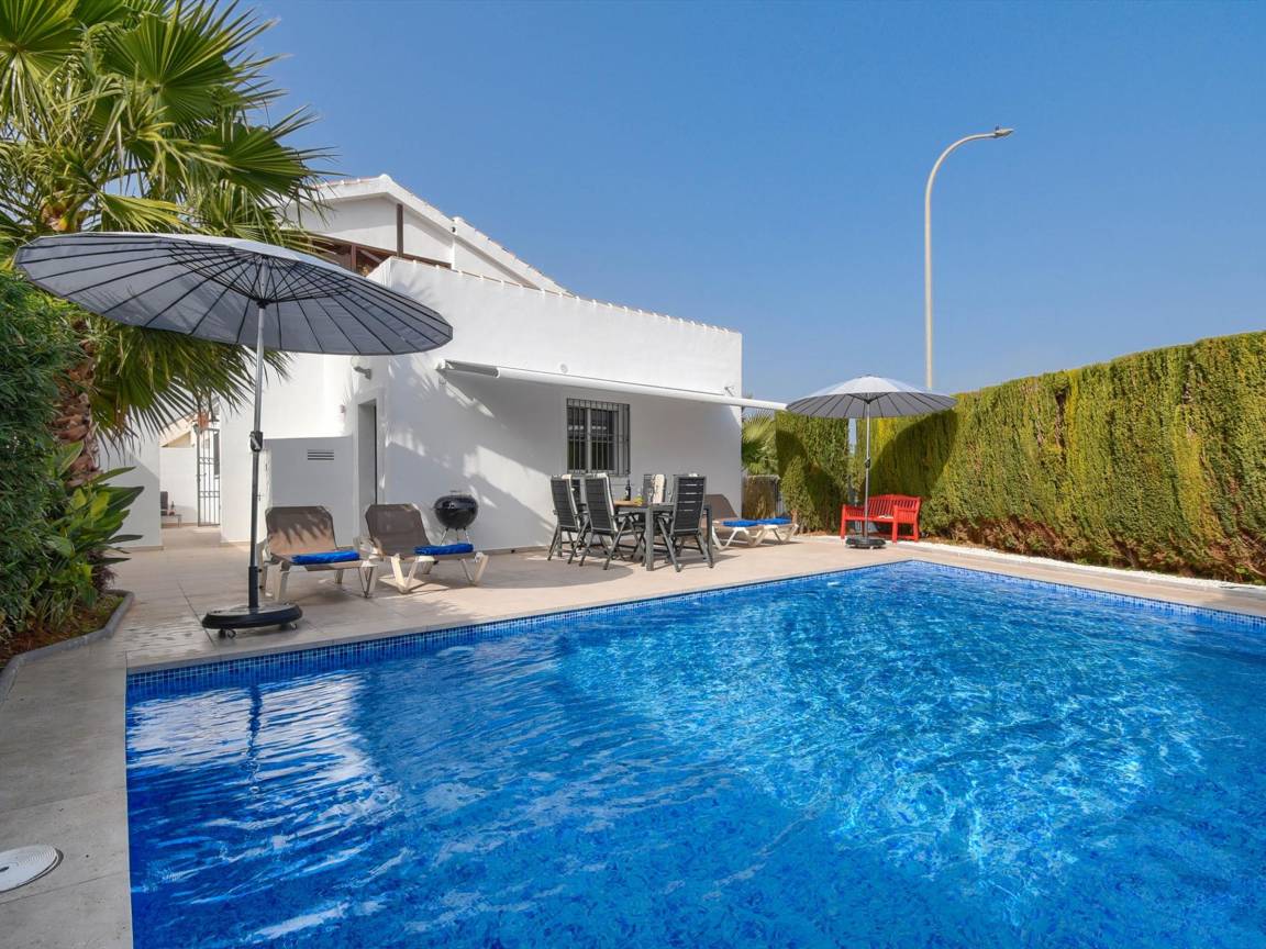 125 M² House ∙ 3 Bedrooms ∙ 6 Guests - Orba