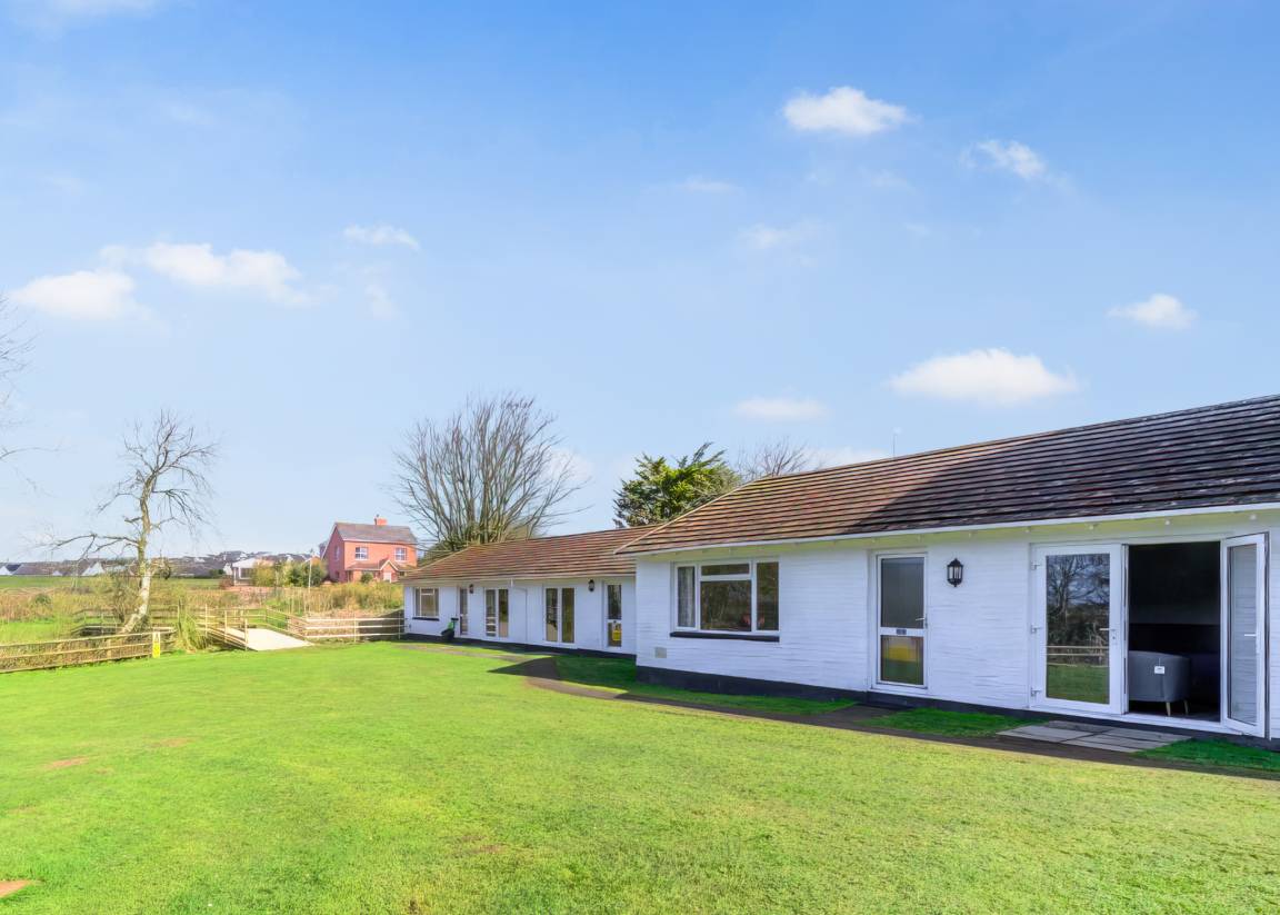 Apartment ∙ 3 Bedrooms ∙ 6 Guests - North Devon District