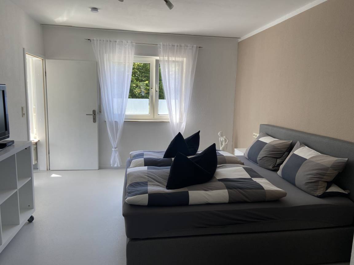 Ferienwohnung ∙ 3 Schlafzimmer ∙ 5 Gäste - Erfweiler