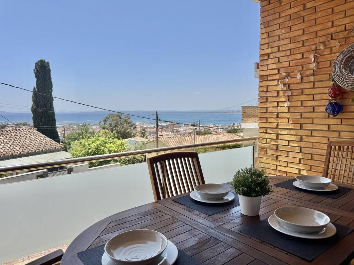 76 M² Appartement ∙ 1 Chambre ∙ 4 Personnes - Roses