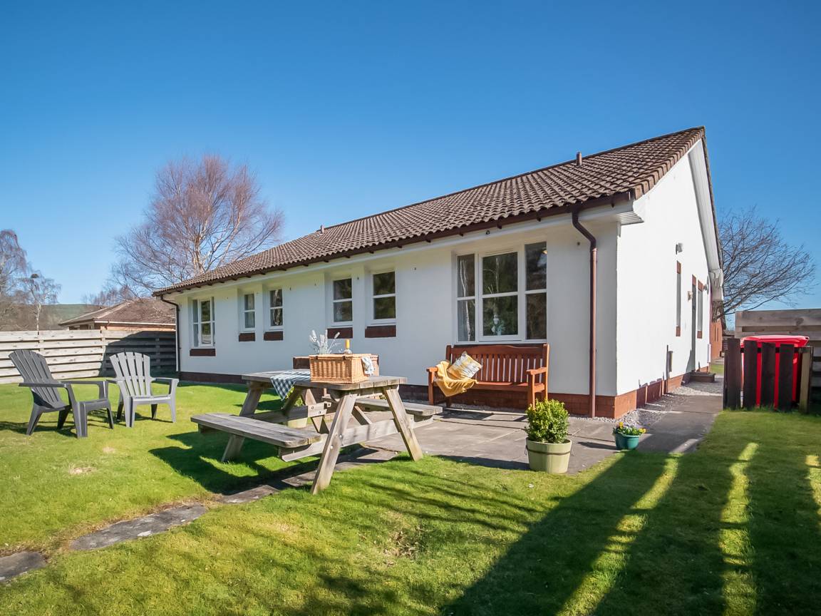 Cottage ∙ 4 Bedrooms ∙ 8 Guests - Aviemore